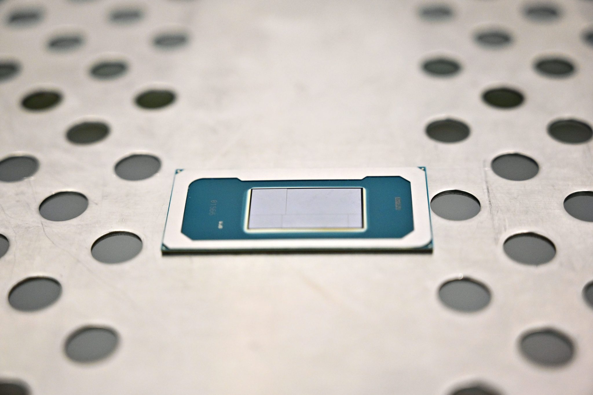 Intel Core Ultra X9 388H „Panther Lake“: iGPU erzielt 33 % ...